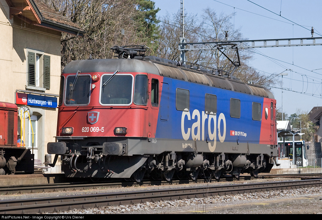 9020 1270807545