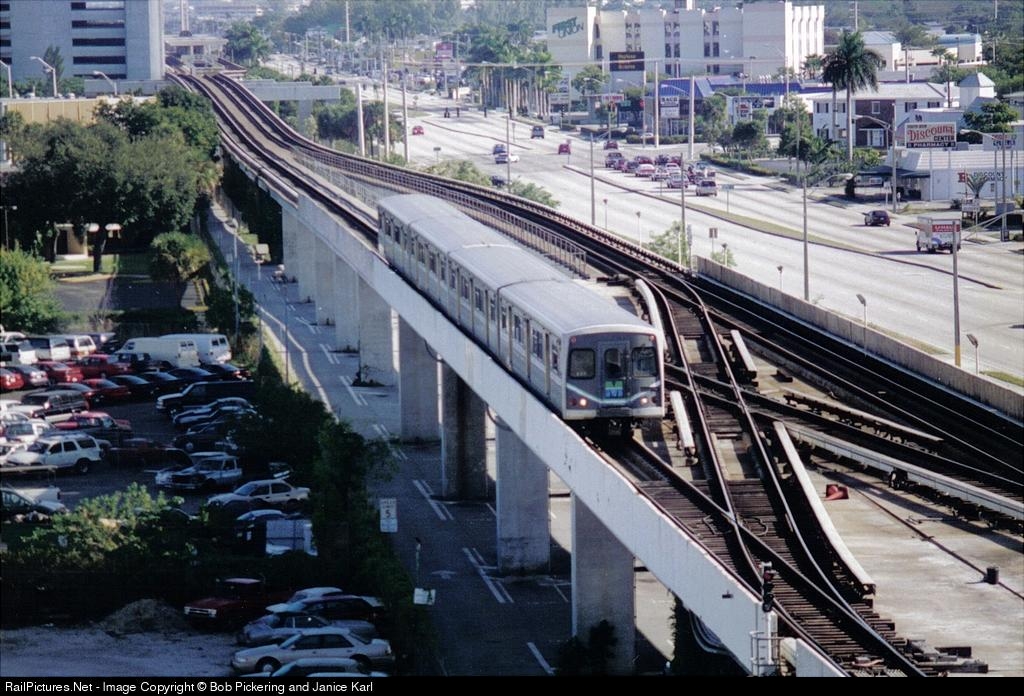 Random Pixels Blog: Q: Who's in charge at Miami-Dade Transit?