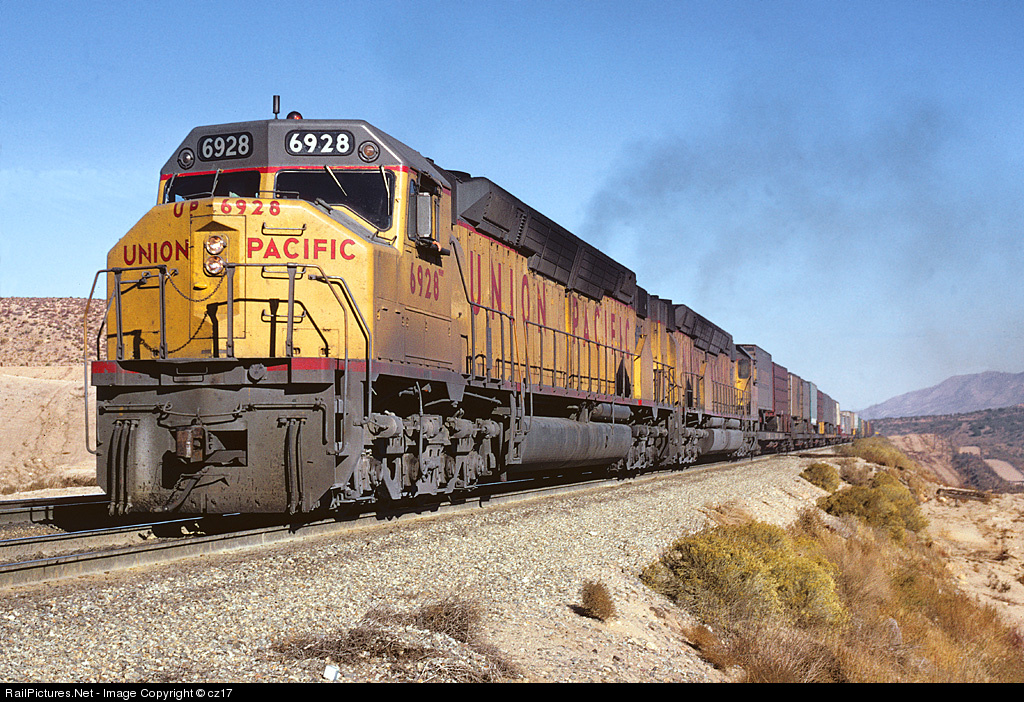 Help looking for a picture of a UP DDA40X : r/trains