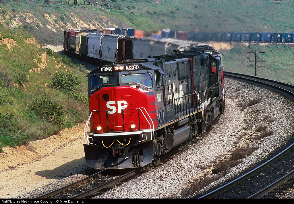 Southern Pacific Sd70m