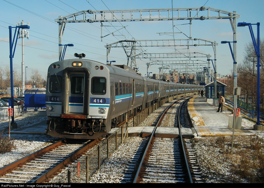 One of my favorite images of the AMT in Montreal : r/abcqwerty123