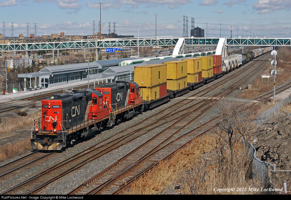 CN GP9rm pair pulling a road freight : TrainPorn