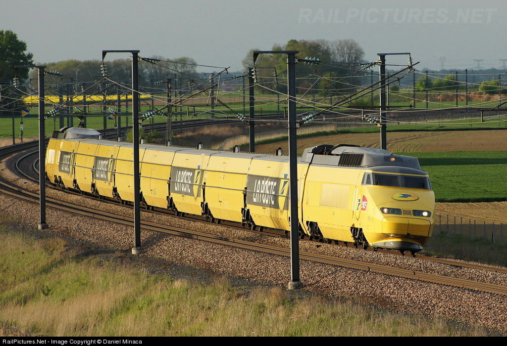 Freight engines - The guild of equestrian railroaders - Fimfiction