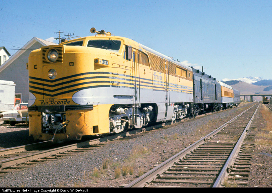 Is this prototypical? Big loco(s) with short trains.