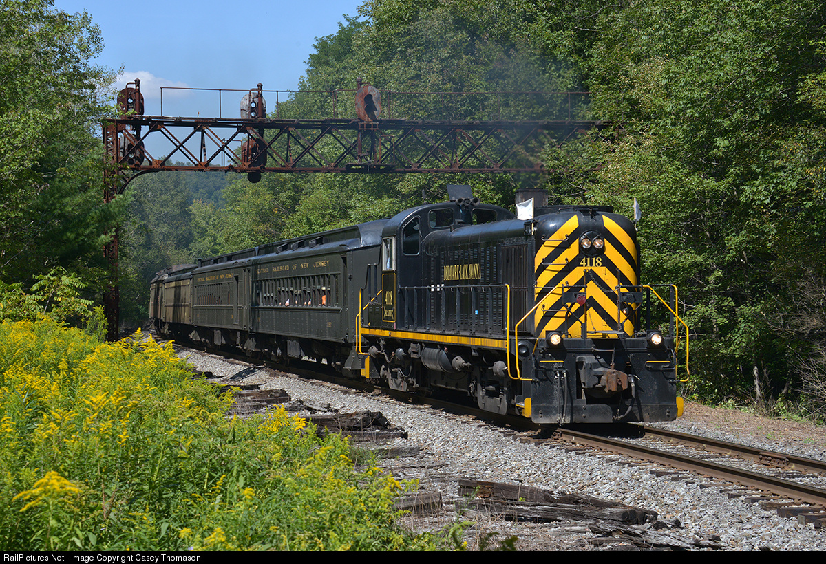 Index of /images/d2/1/3/9