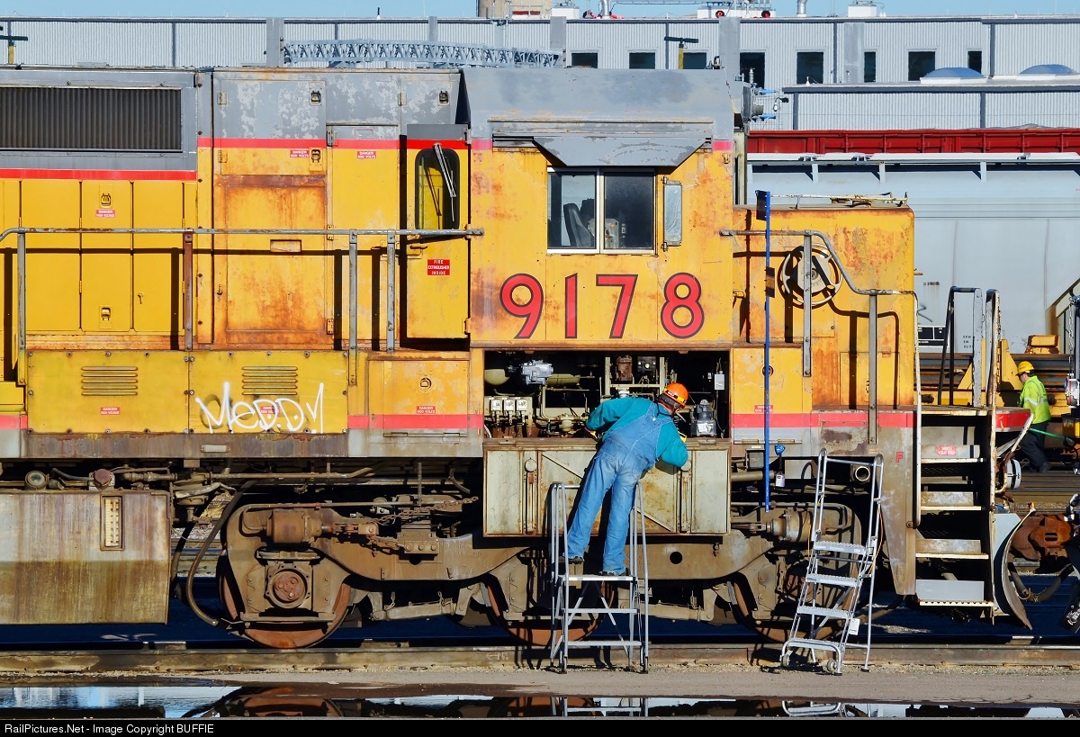 Index of /images/d2/1/4/7