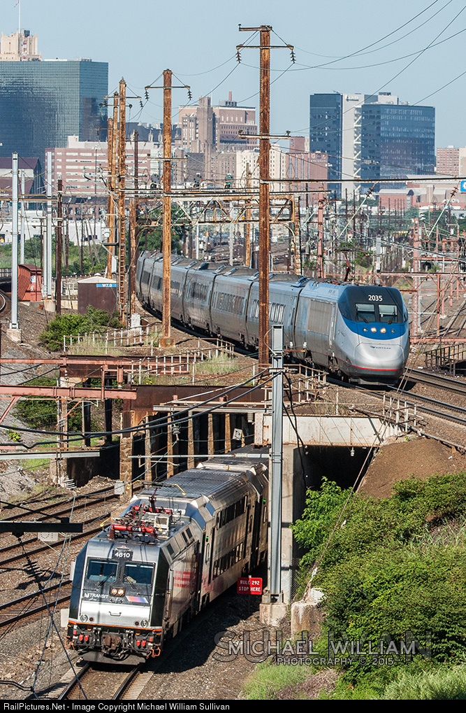 Index of /images/d2/5/3/0